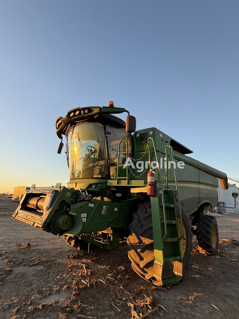 John Deere S670 kombajn za žito