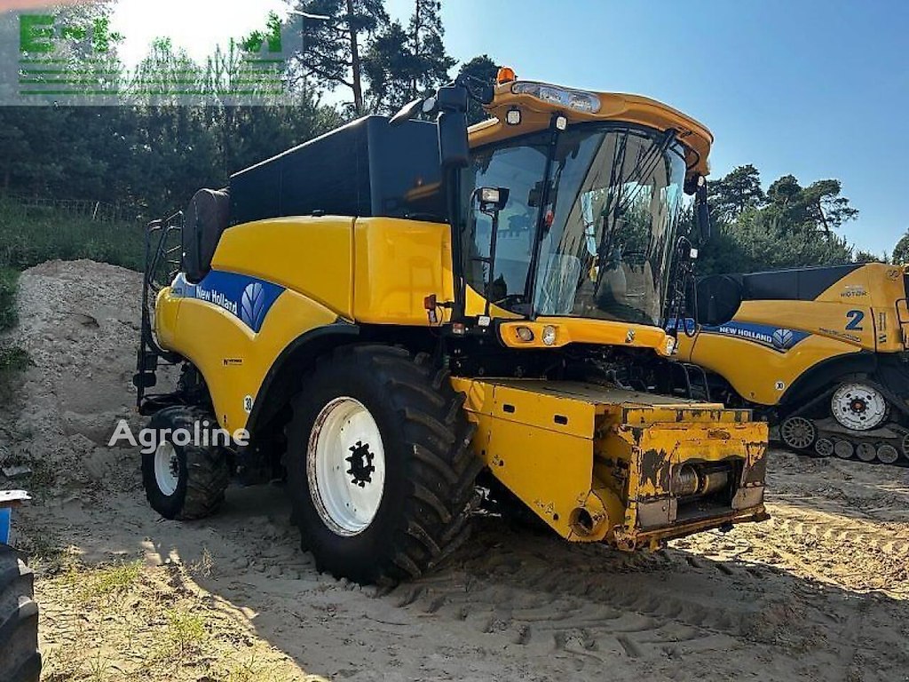 New Holland cr 9070 elev kombajn za žito