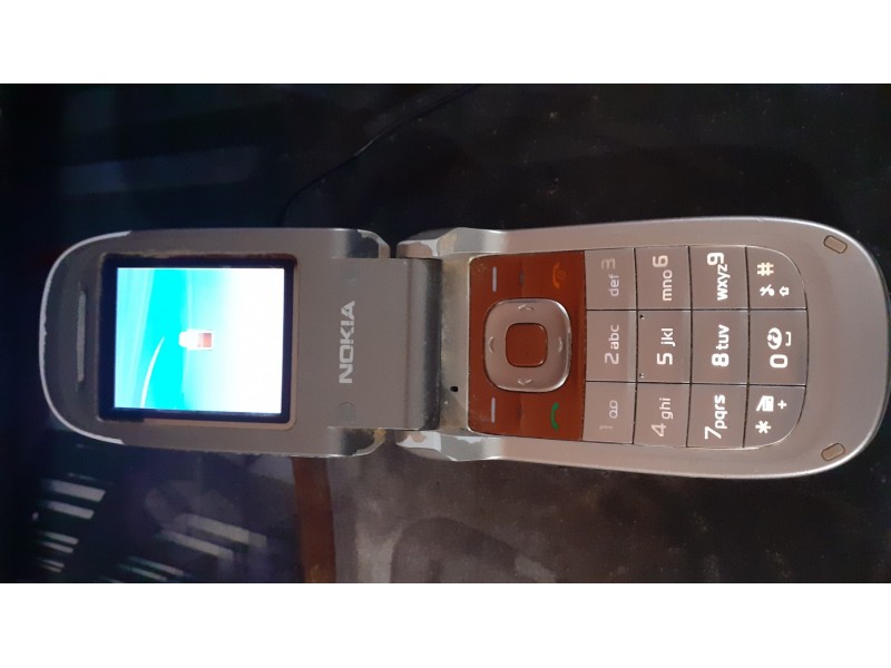 Nokia 2760 Flip