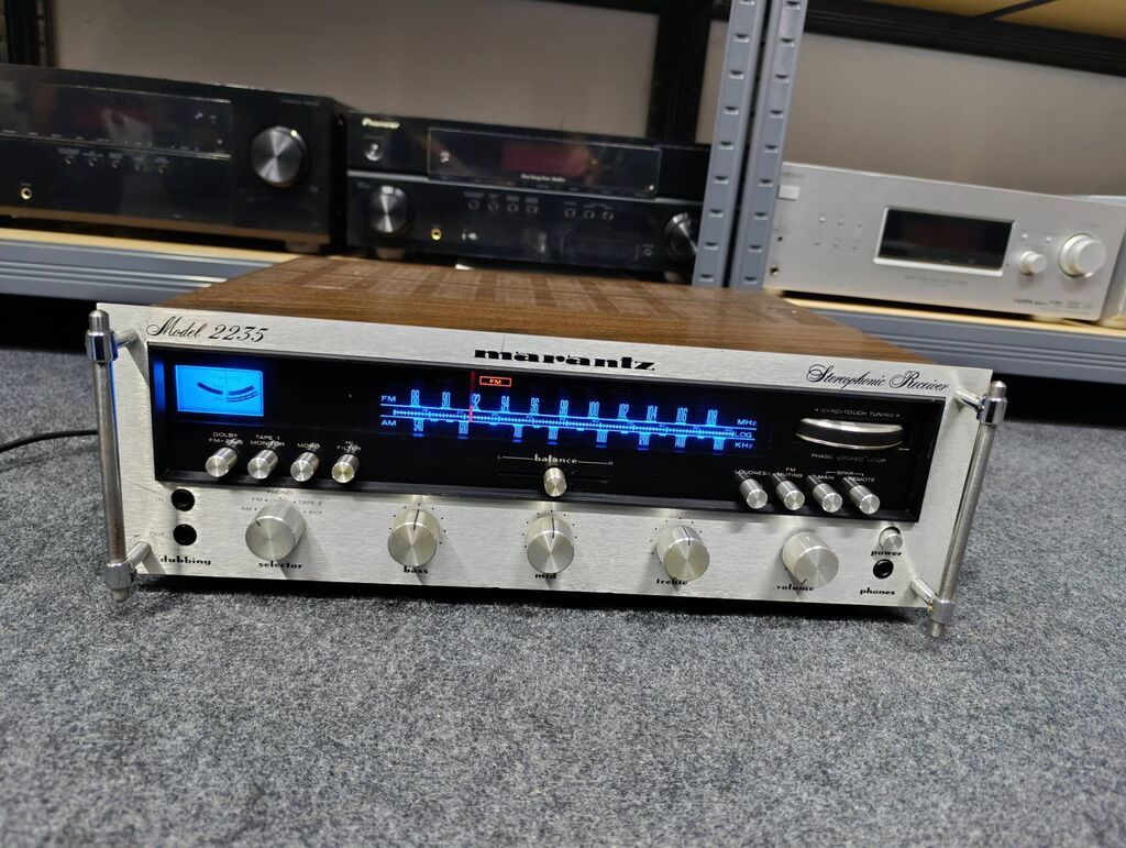 Marantz 2235 stereo restauriran! ! Stereophonic Receiver kompletno