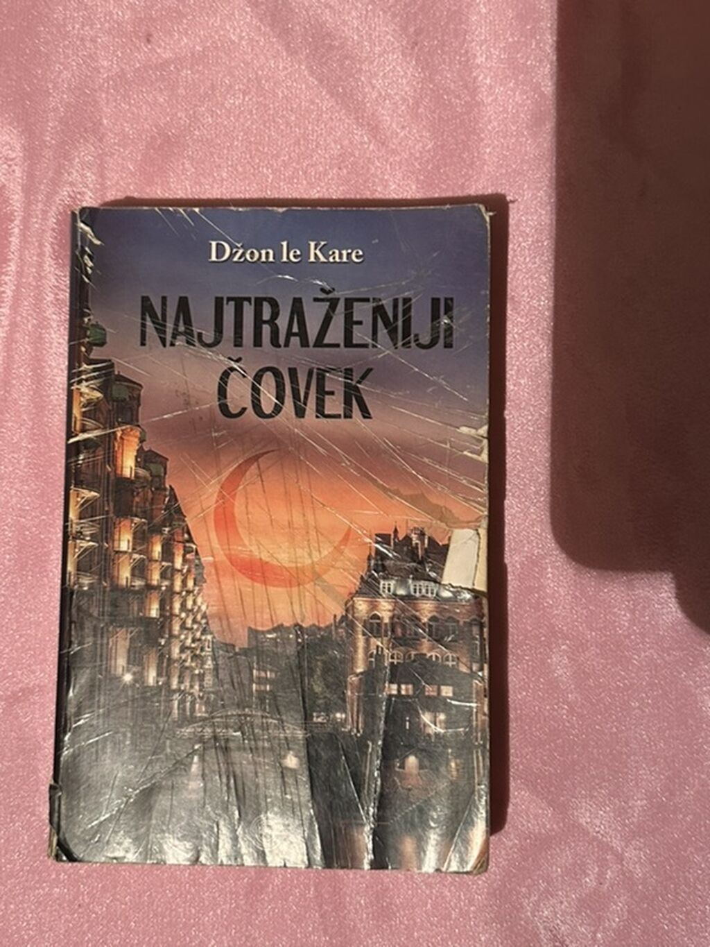 Knjiga: „Najtraženiji čovek” Autor: Džon le Kare - Žanr: špijunski