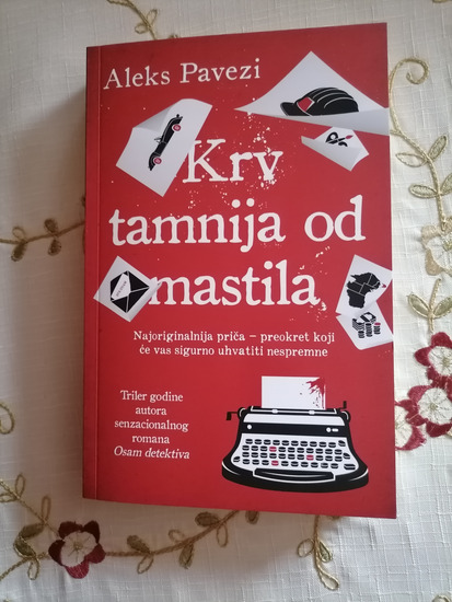Knjiga Krv tamnija od mastila