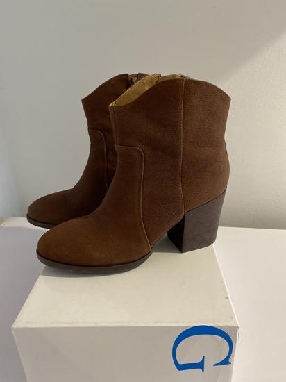 Nine West cizmice
