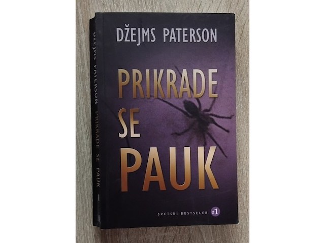 Prikrade se pauk Džejms Paterson