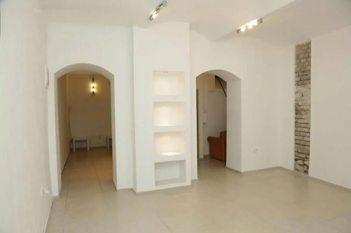 Prodaja, poslovni prostor, 40m², Stari Grad, Beograd