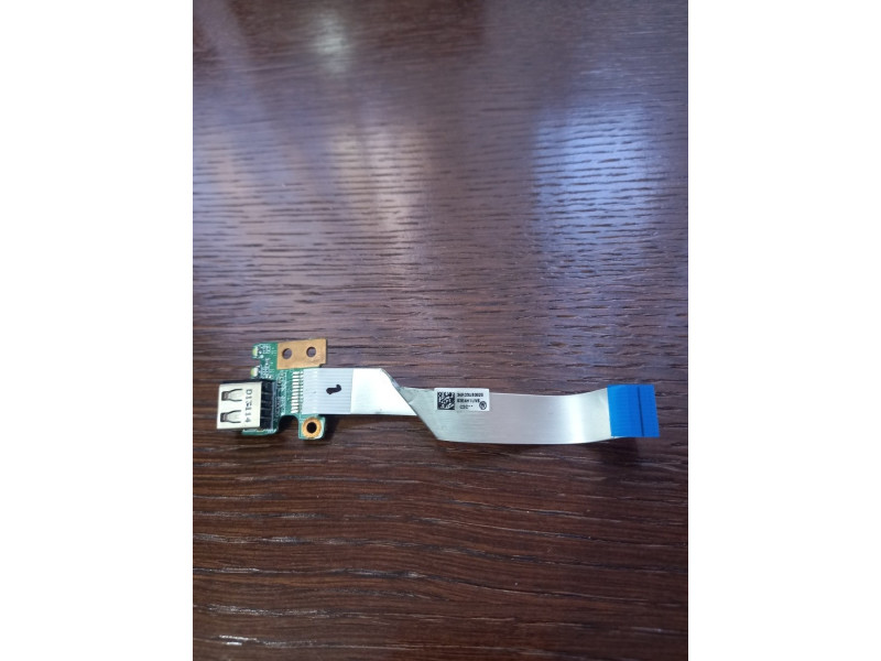 Hp pavilion G7-2335sf usb sa fletom i plocicom