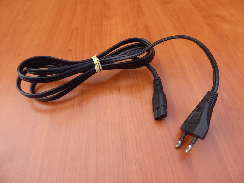 Strujni (naponski) kabl, osmica (C7 Connector), 180cm