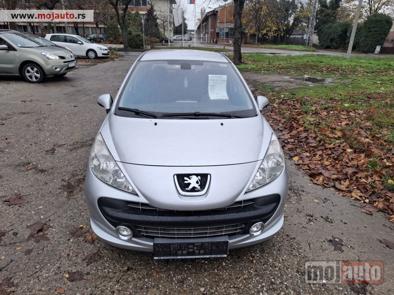 Peugeot 207 1.4 B