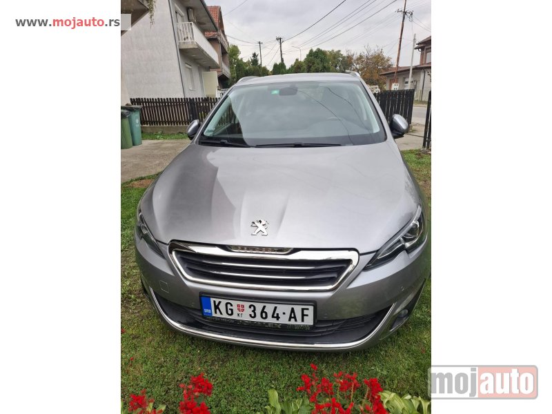 Peugeot 308 1.2SW e THP