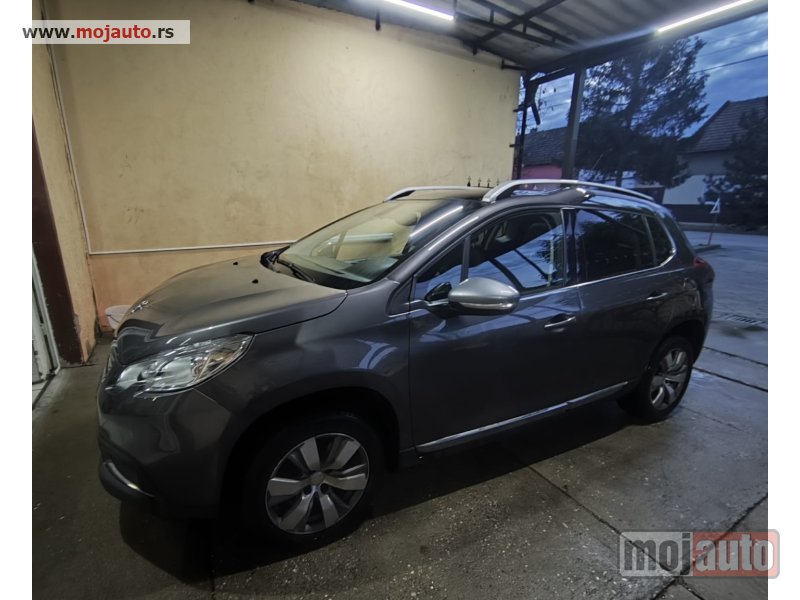 Peugeot 2008 1.2