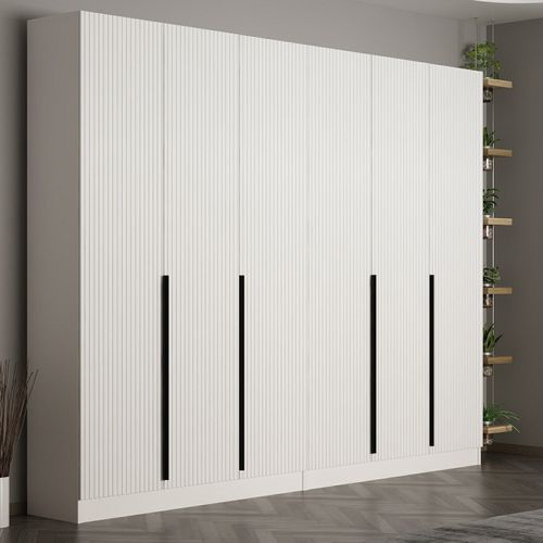 Noah - 8258 Bela Hall Stalak