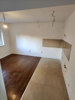 Lekino brdo, 2.0 32m2, prizemlje, renoviran