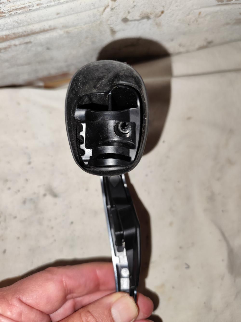Shimano Di2 desna šamaraljka ST R8050