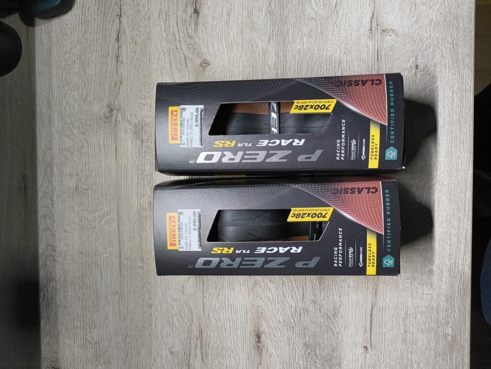Pirelli P Zero 28mm Classic