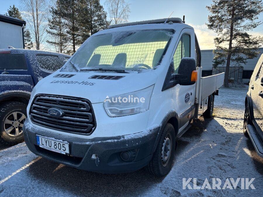 Prodaje se Ford Transit kamion s ravnom platformom na aukciji