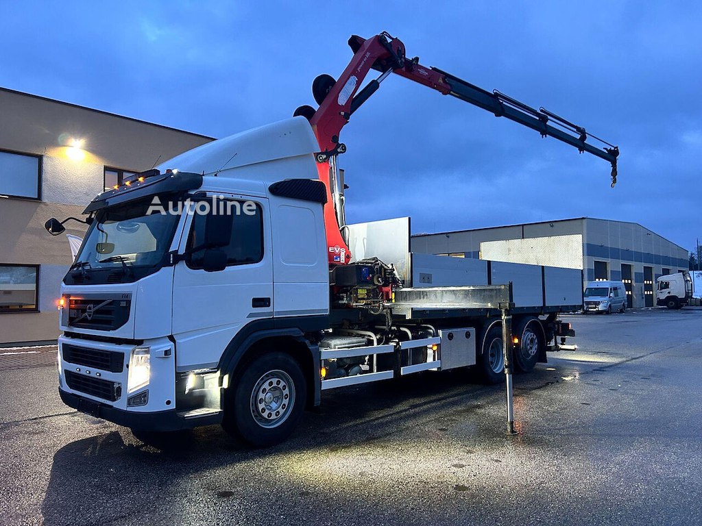 Volvo FM450 6X2*4 EURO5 + HMF 1820 kamion s ravnom platformom