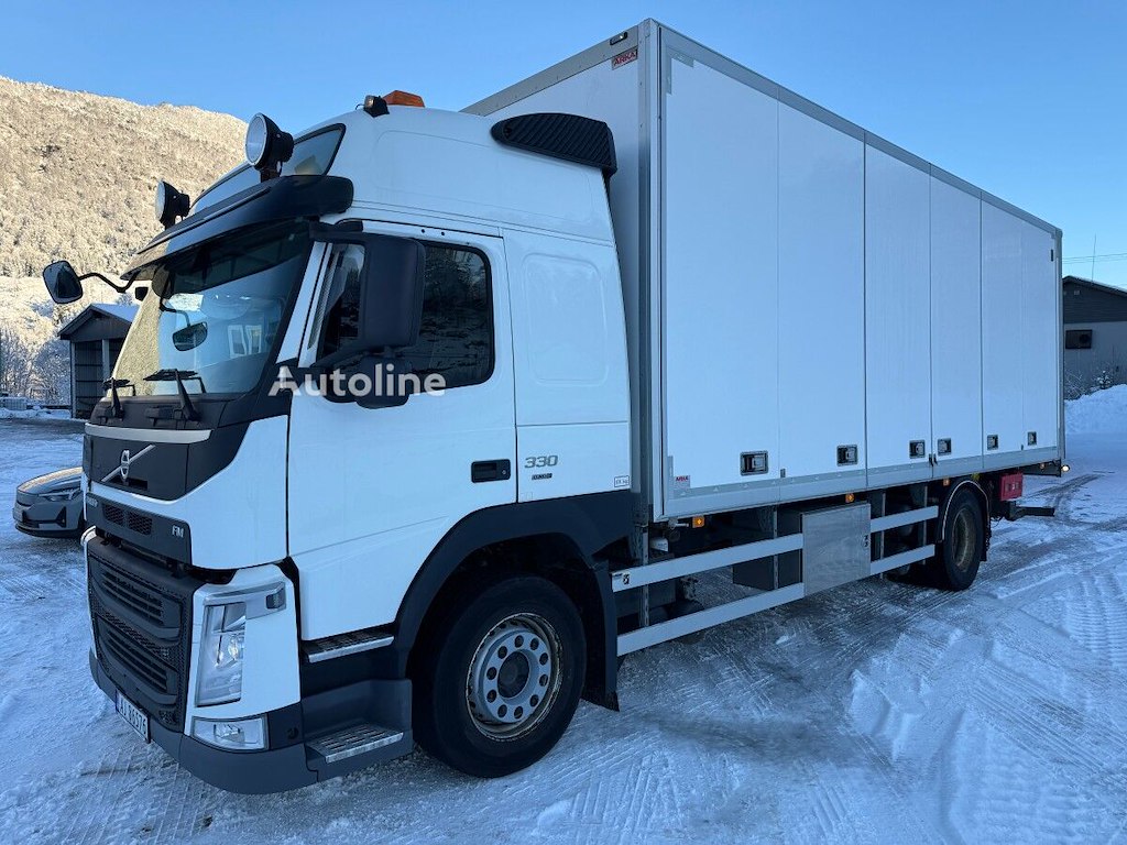 Prodaje se Volvo FM kamion furgon na aukciji