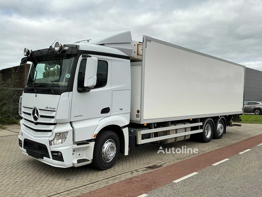 Prodaje se Mercedes-Benz Actros 2542 kamion furgon na aukciji