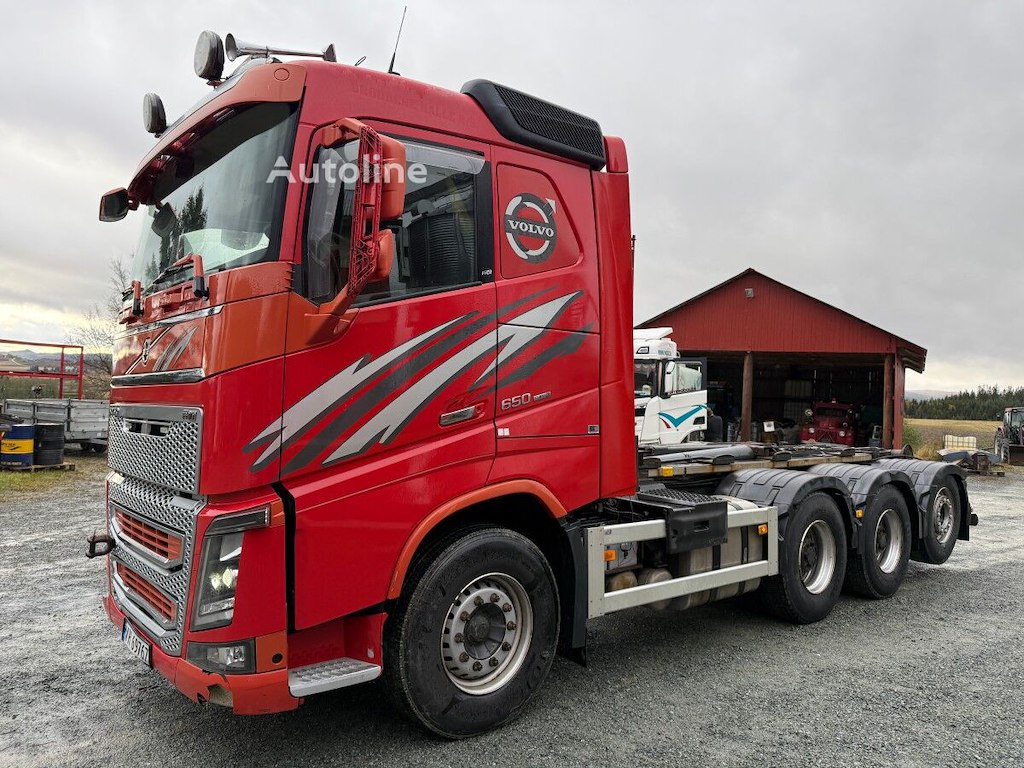 Prodaje se Volvo FH16 650 8x4 med AJK Hydrolift krokløft og I-Shift rol kiper sa kukom na aukciji