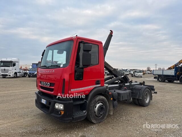Prodaje se IVECO Eurocargo 120E28 rol kiper sa kukom na aukciji