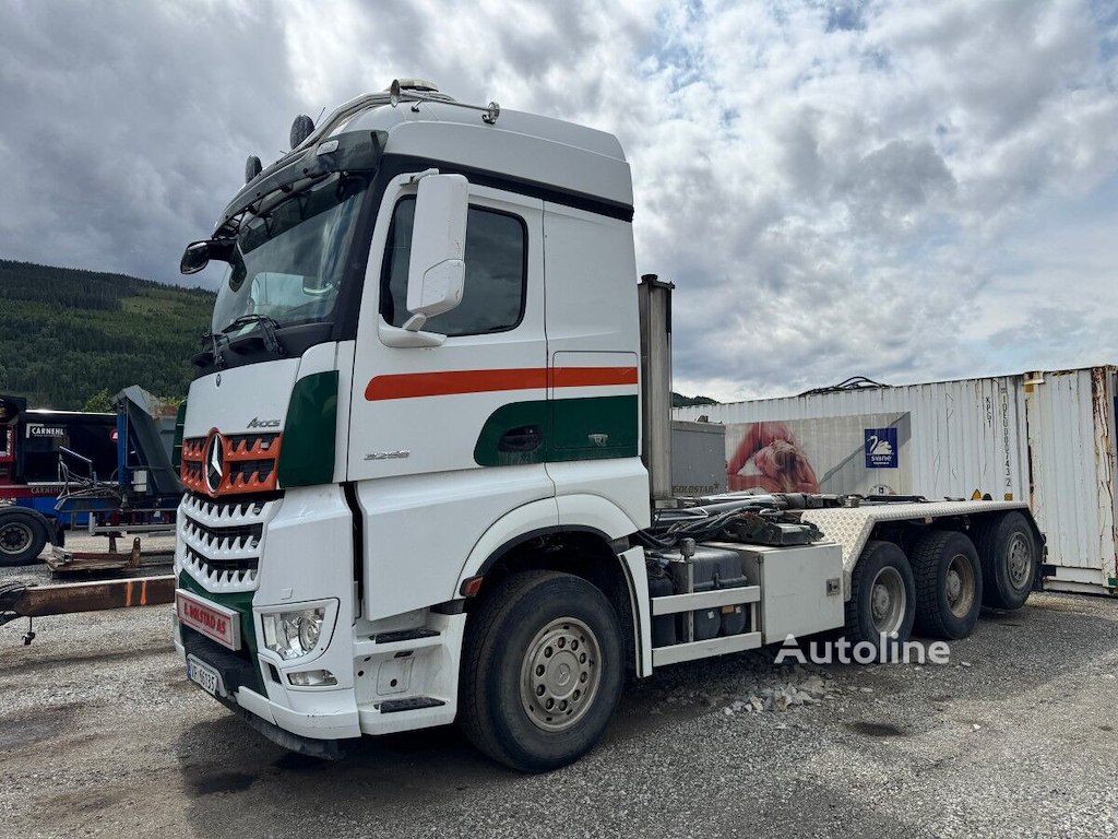 Prodaje se Mercedes-Benz ACTROS rol kiper sa kukom na aukciji