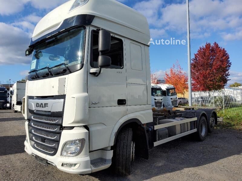 DAF XF 530 FAN 6X2 N vozilo za prevoz kontejnera