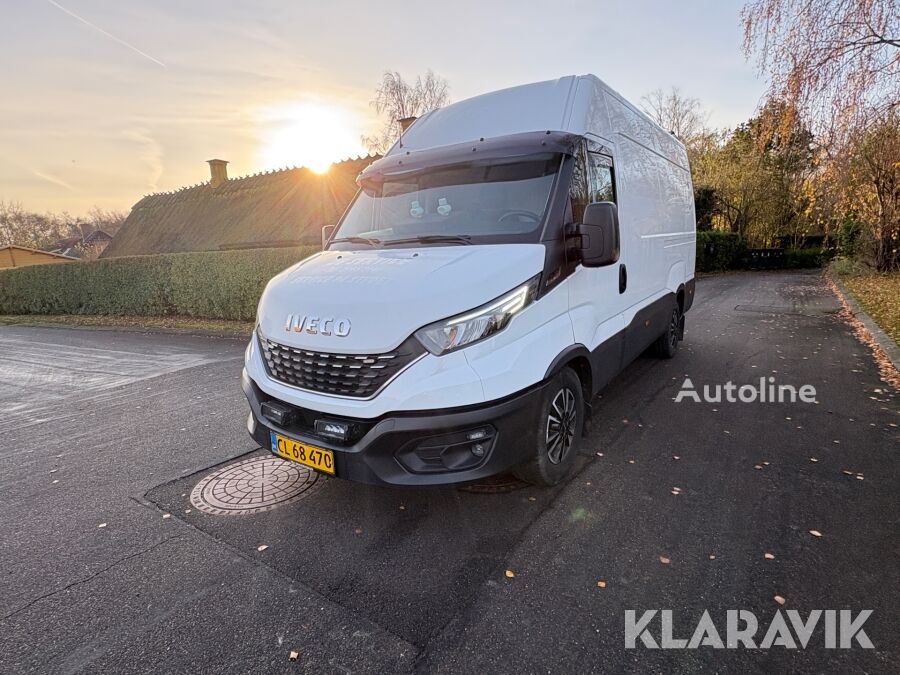 Prodaje se IVECO Daily 35 S minibus furgon na aukciji