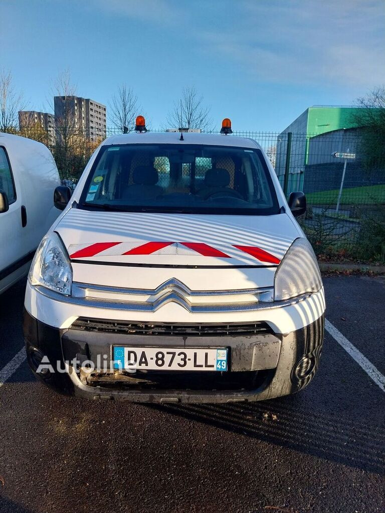 Prodaje se Citroen berlingo ph2 laki furgon na aukciji