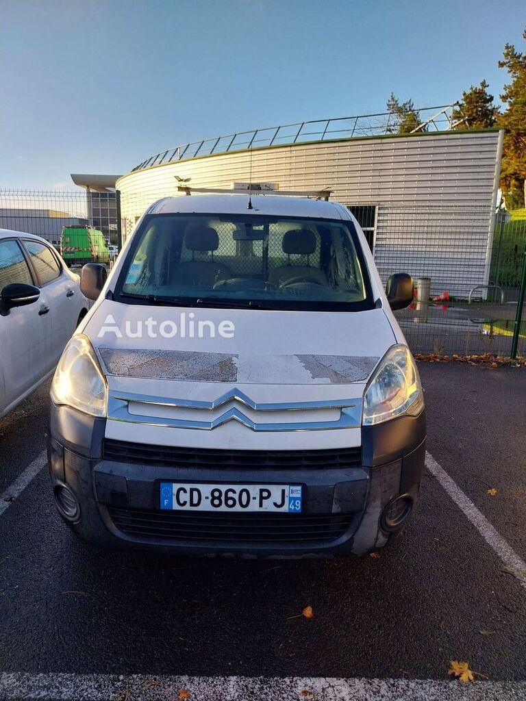 Prodaje se Citroen berlingo ph2 laki furgon na aukciji