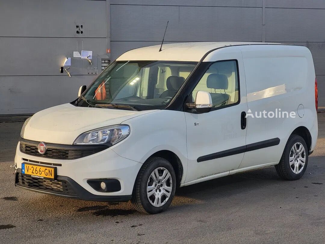 Prodaje se Fiat Doblo minibus furgon na aukciji