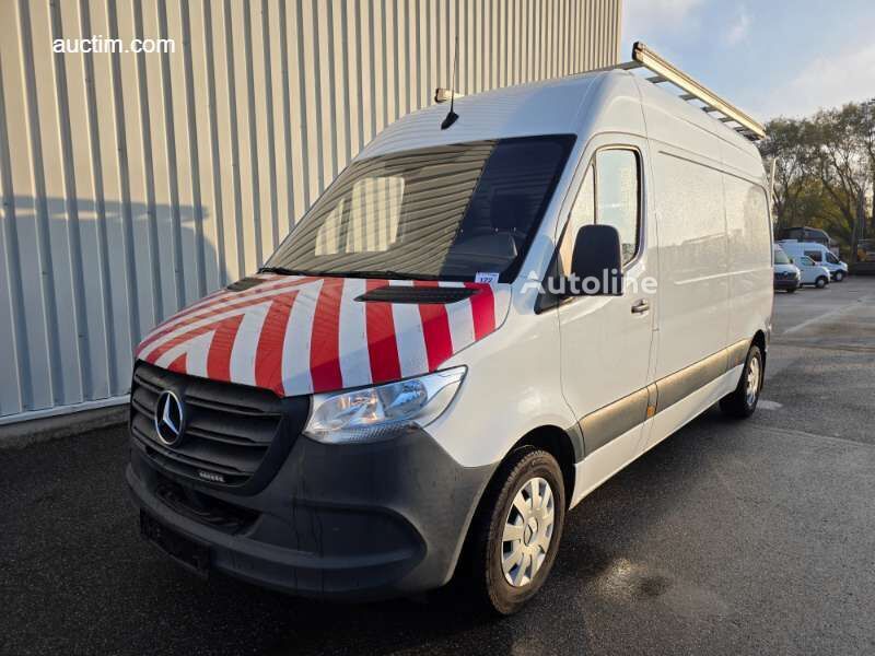 Prodaje se Mercedes-Benz Sprinter minibus furgon na aukciji