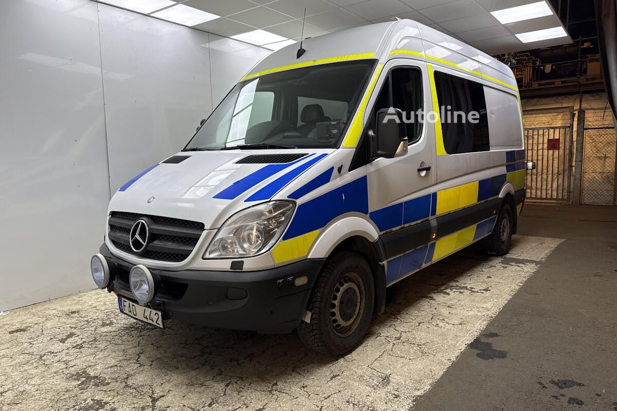 Prodaje se Mercedes-Benz Sprinter minibus furgon na aukciji