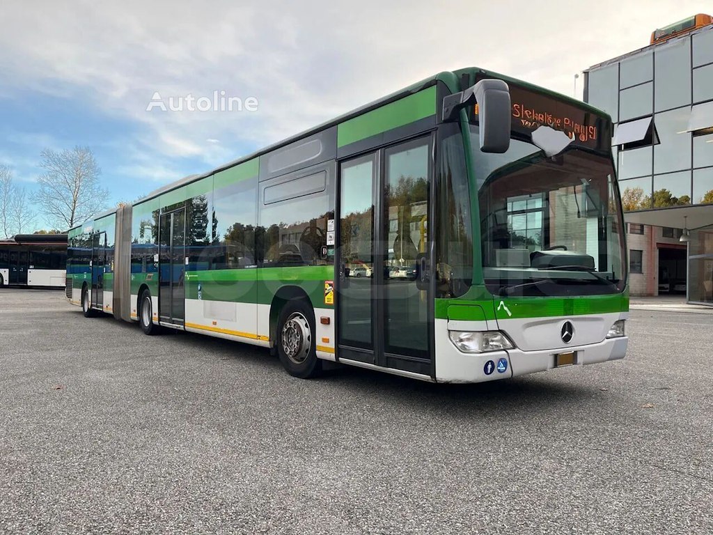 Prodaje se Mercedes-Benz O 530 zglobni autobus na aukciji