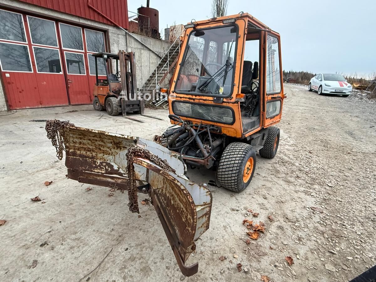 Prodaje se Andre Rasant Kommunal-Trak 4x4 med Kubota diesel kun 2509 timer univerzalnu komunalnu mašinu na aukciji