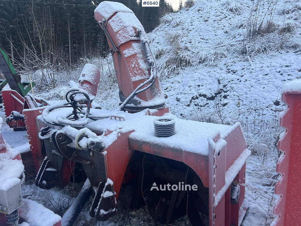 Globus montirani čistač snega