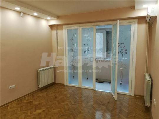 Lux trosoban stan/poslovni prostor 60m2, Cetinjska
