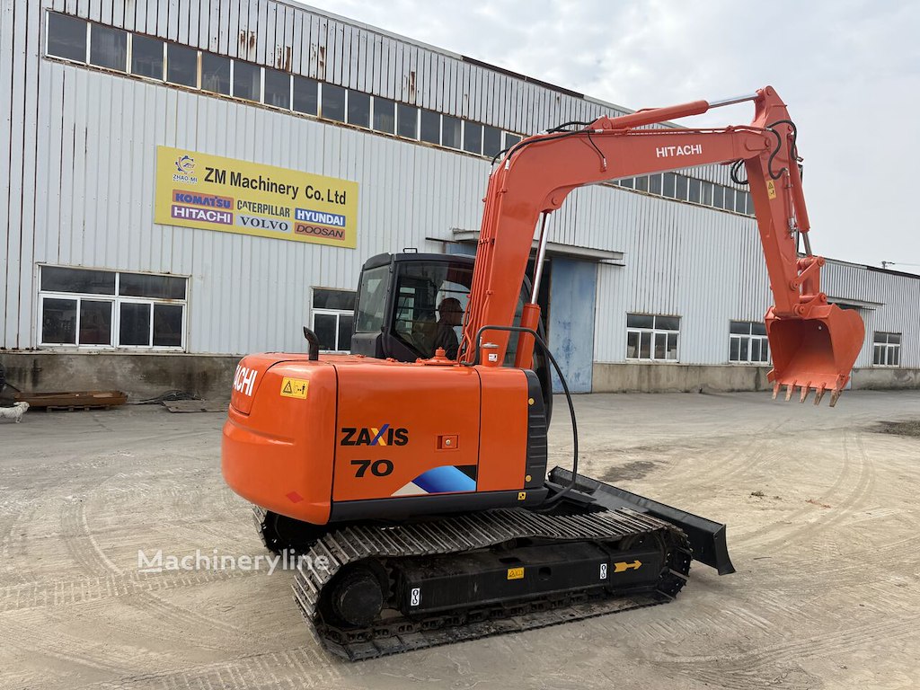 Hitachi ZX70 bager guseničar