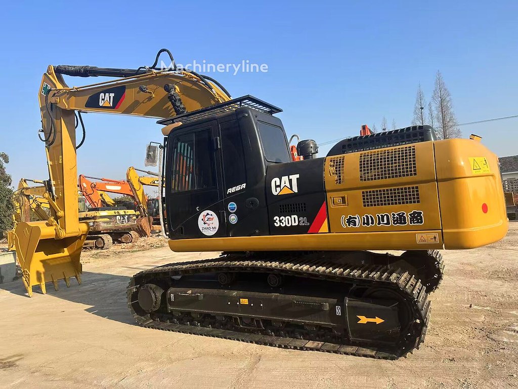 Caterpillar 330D2L bager guseničar