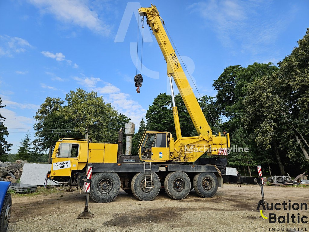 Prodaje se Liebherr LTM 1060 autodizalicu na aukciji