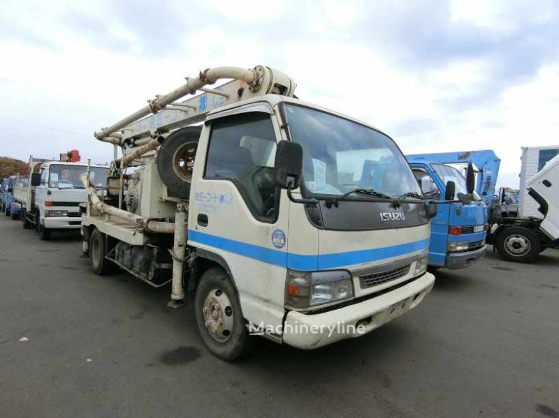 Isuzu ELF pumpa za beton