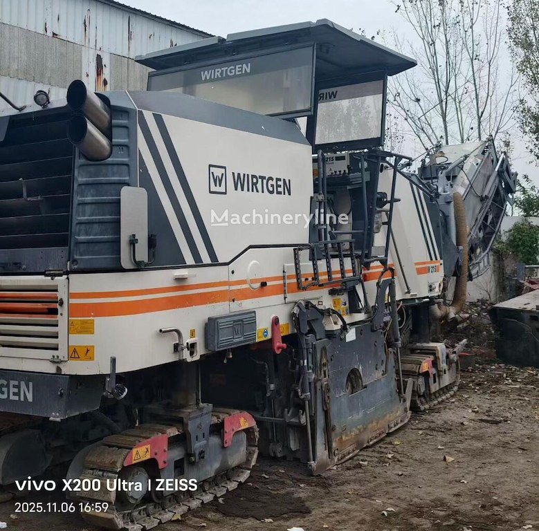 Wirtgen W215 glodalica za asfalt