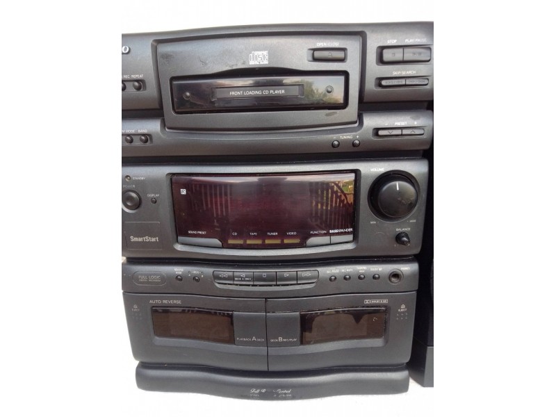 Sanyo Radio CD Kasetofon
