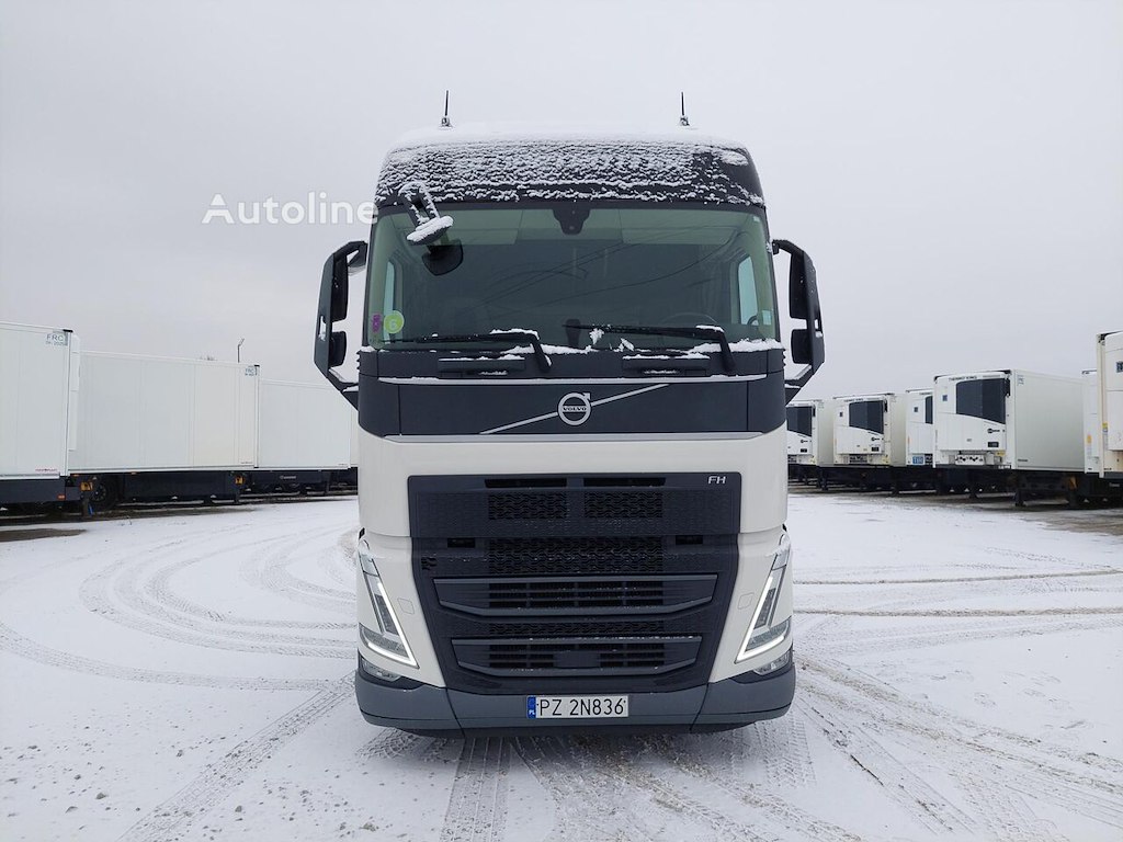 Prodaje se Volvo FH460 tegljač na aukciji