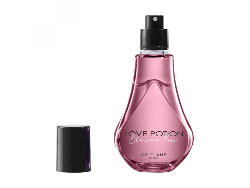 Love Potion Blossom Kiss mirisni sprej za telo Oriflame