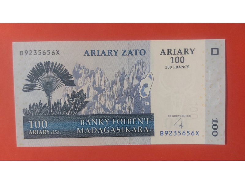 100 ariary 2004 god Madagaskar UNC