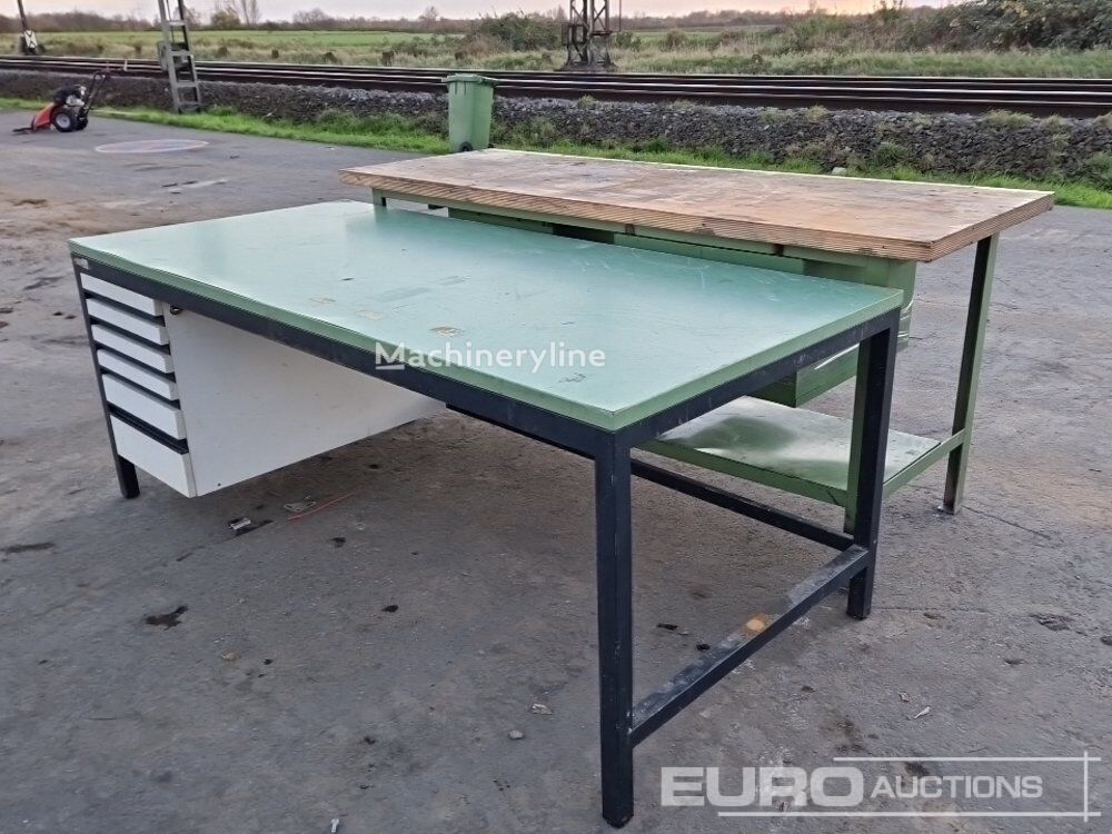 Prodaje se Work Bench radni stol na aukciji