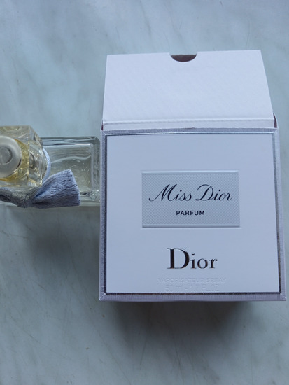 Miss dior parfum original - oko 10ml