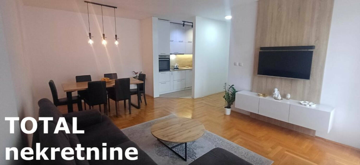 Trosoban stan NOVI SAD, 249000€