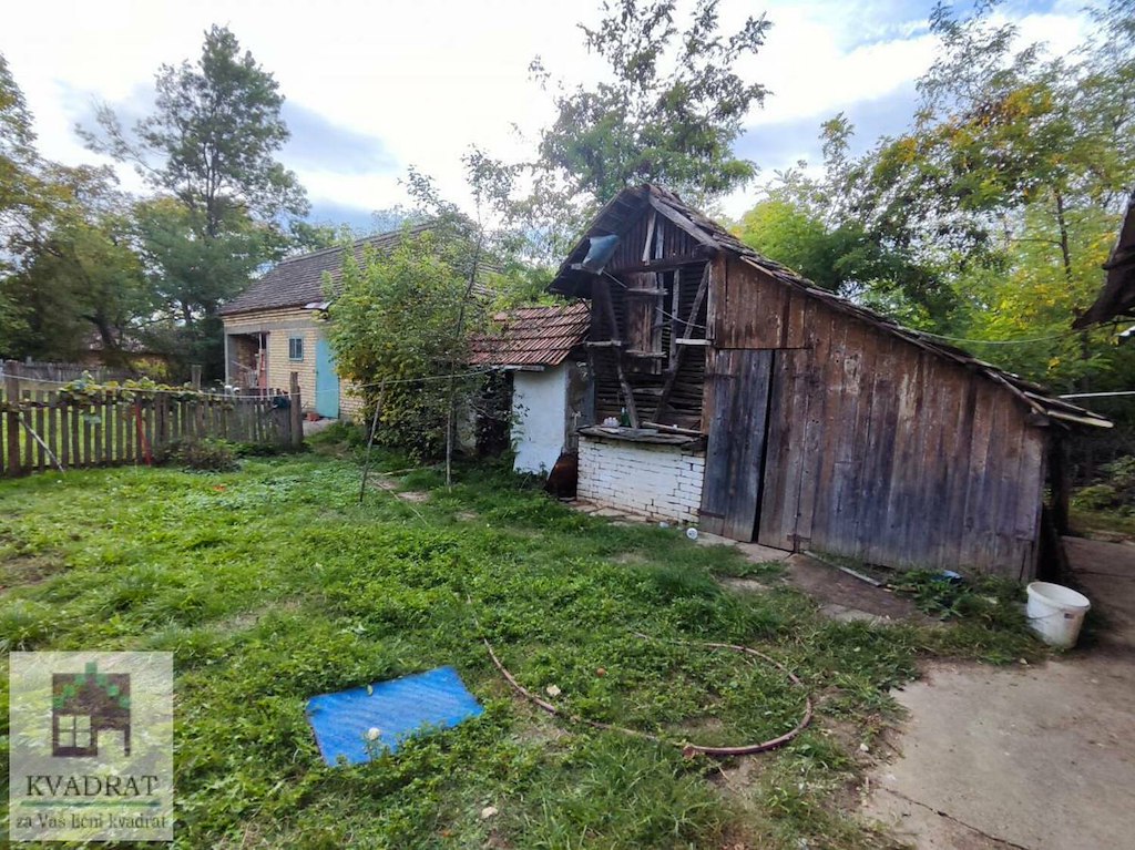 Seosko domaćinstvo na 1, 42 ha, Obrenovac, Stubline - 50.000€