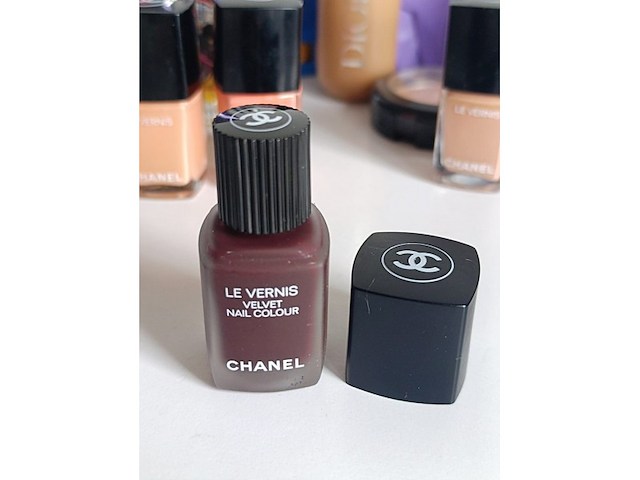 CHANEL Vernis Velvet mat 638 Profondeur ORIGINAL